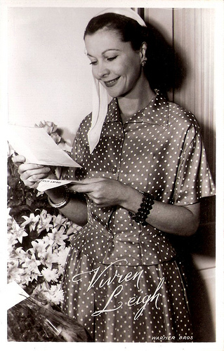 3271561418_2b07bb5d30 – Once upon a screen…