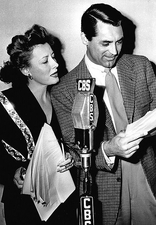 The Inimitable Voice of Cary Grant…On the Radio – Once upon a screen…