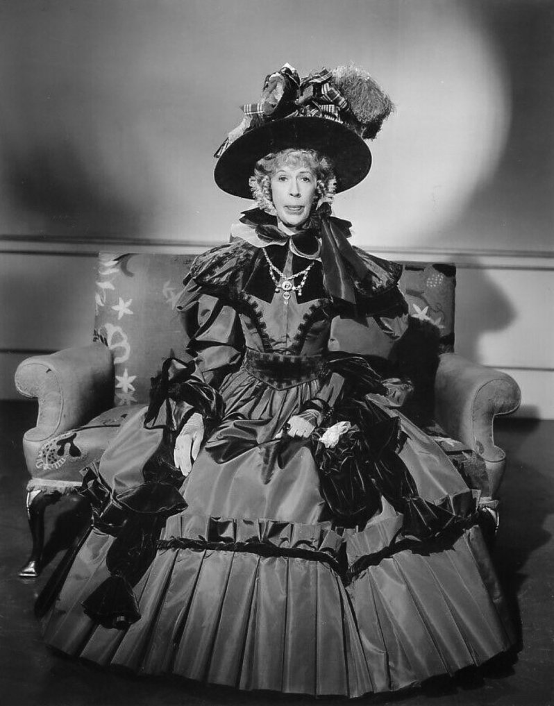 Edna May Oliver: She Had a Long Face and She Stuck It Where She Wanted ...